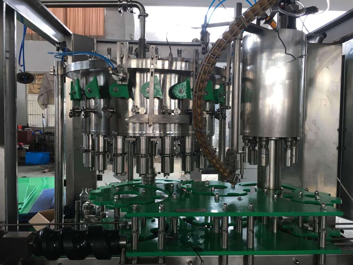 Oil Filling Machine – BeyondMachine