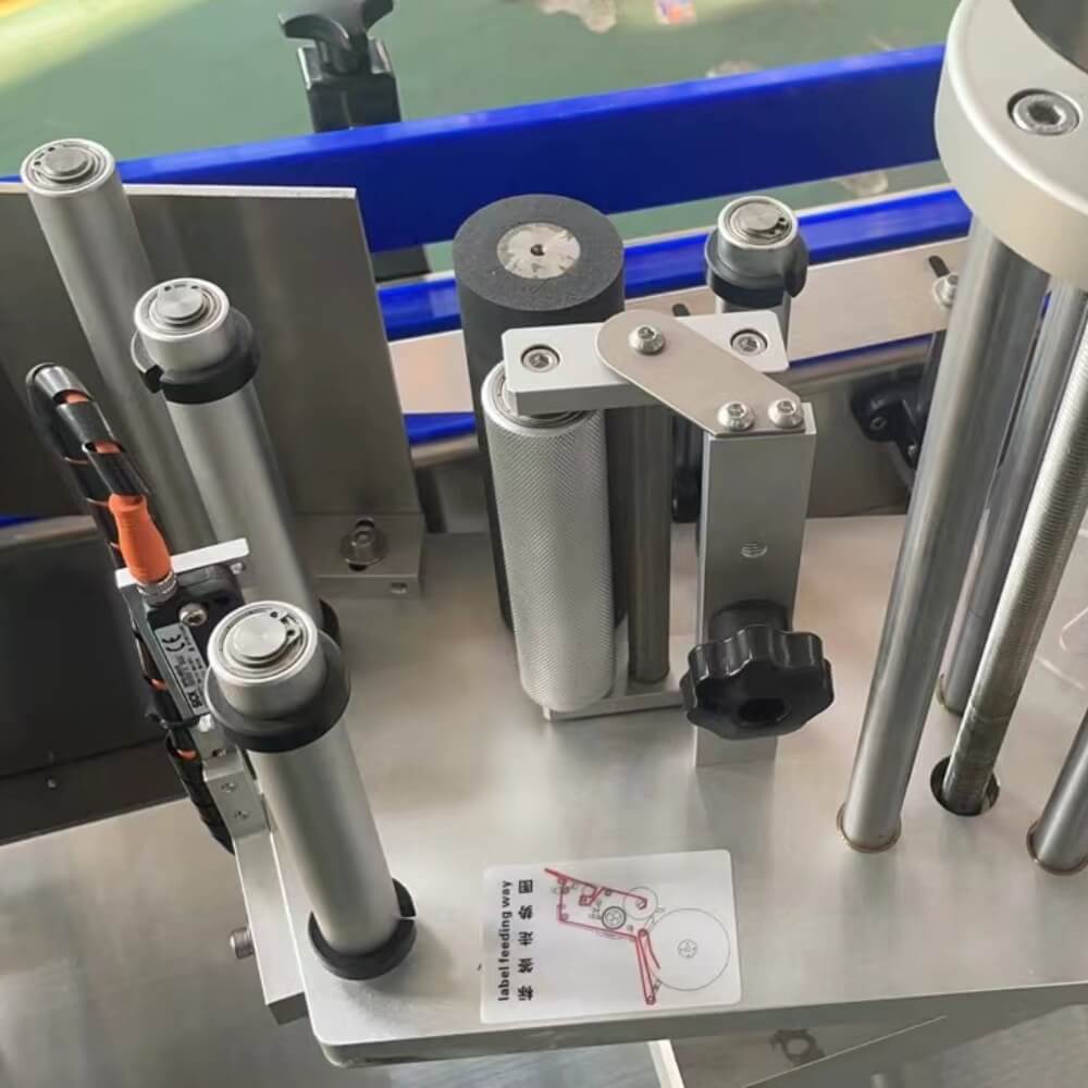 Automatic Bottle Sticker Labeling Machine - BeyondMachine