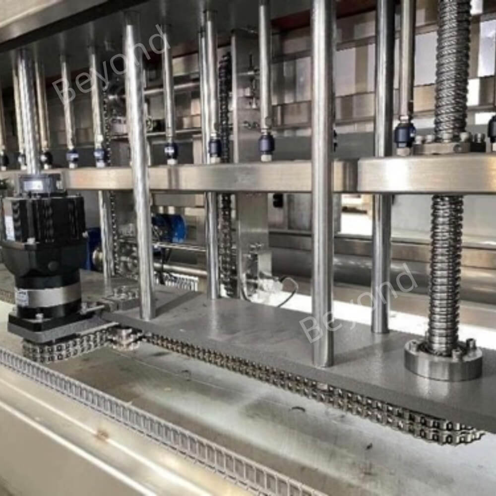 Linear Engine Oil Filling Machine – Automatic Oil Bottler