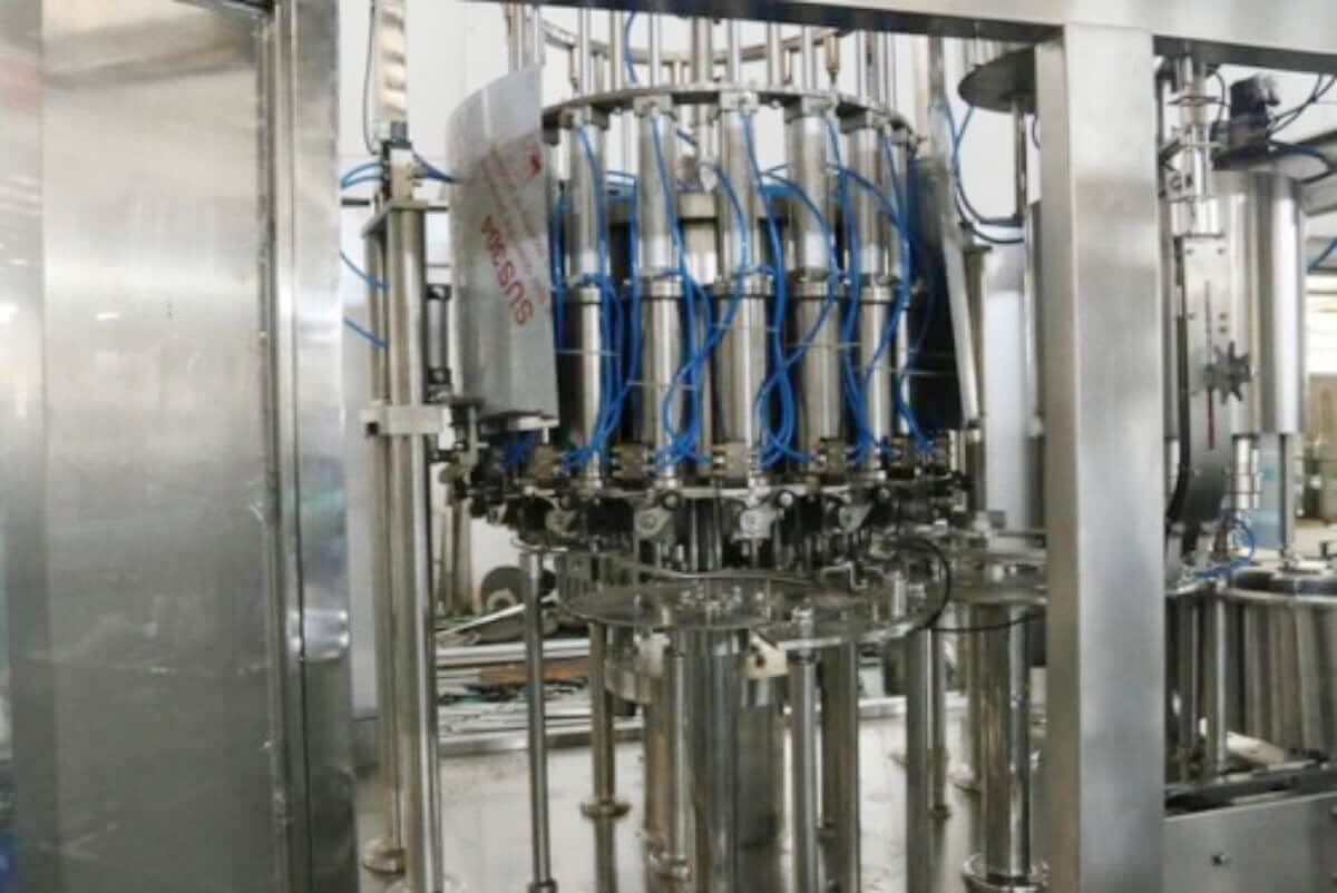 Oil Filling Machine – BeyondMachine